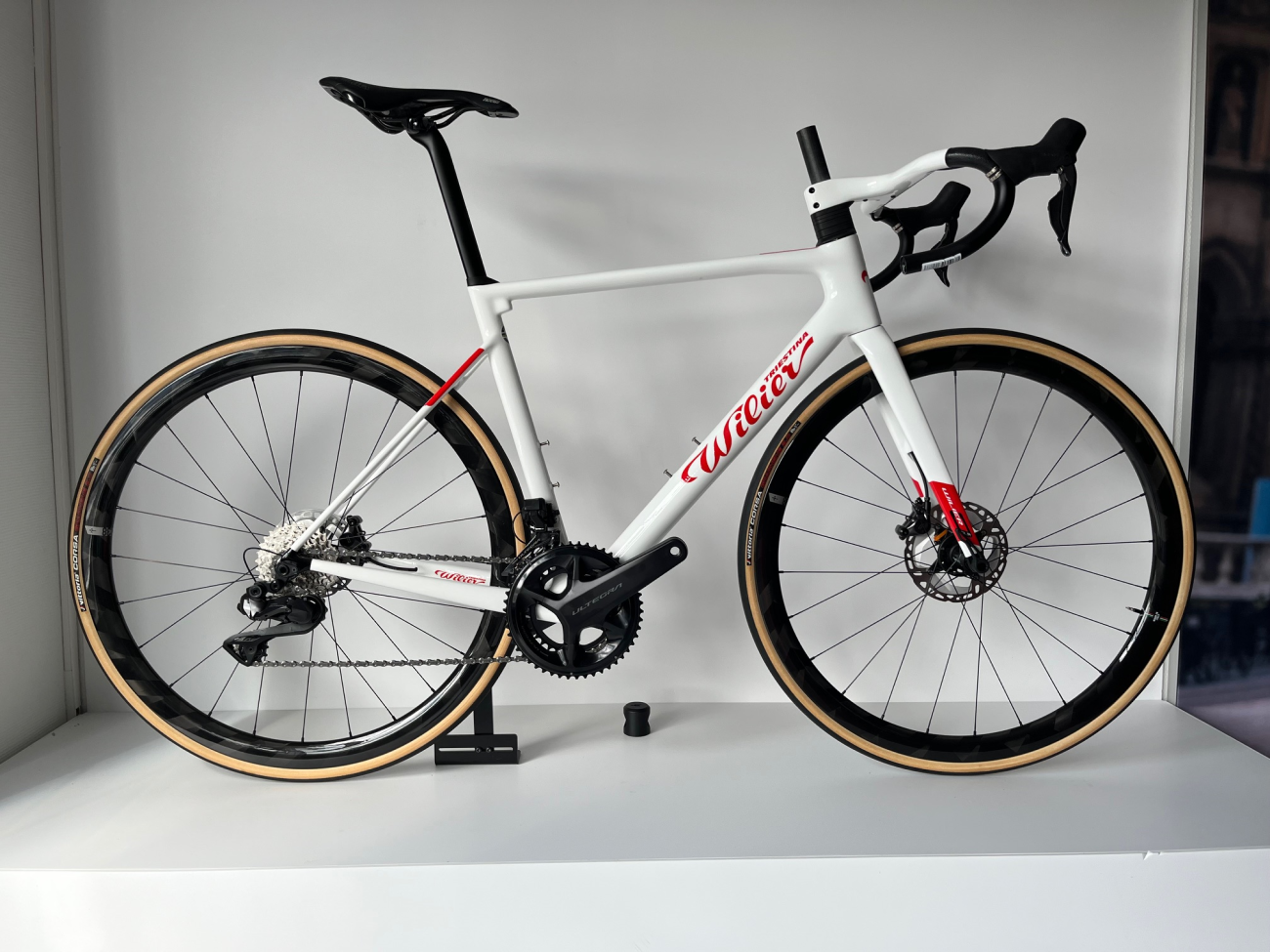 WILIER 0 SLR ULTEGRA DI2 INFINITAMENTE VIT - 77000:-